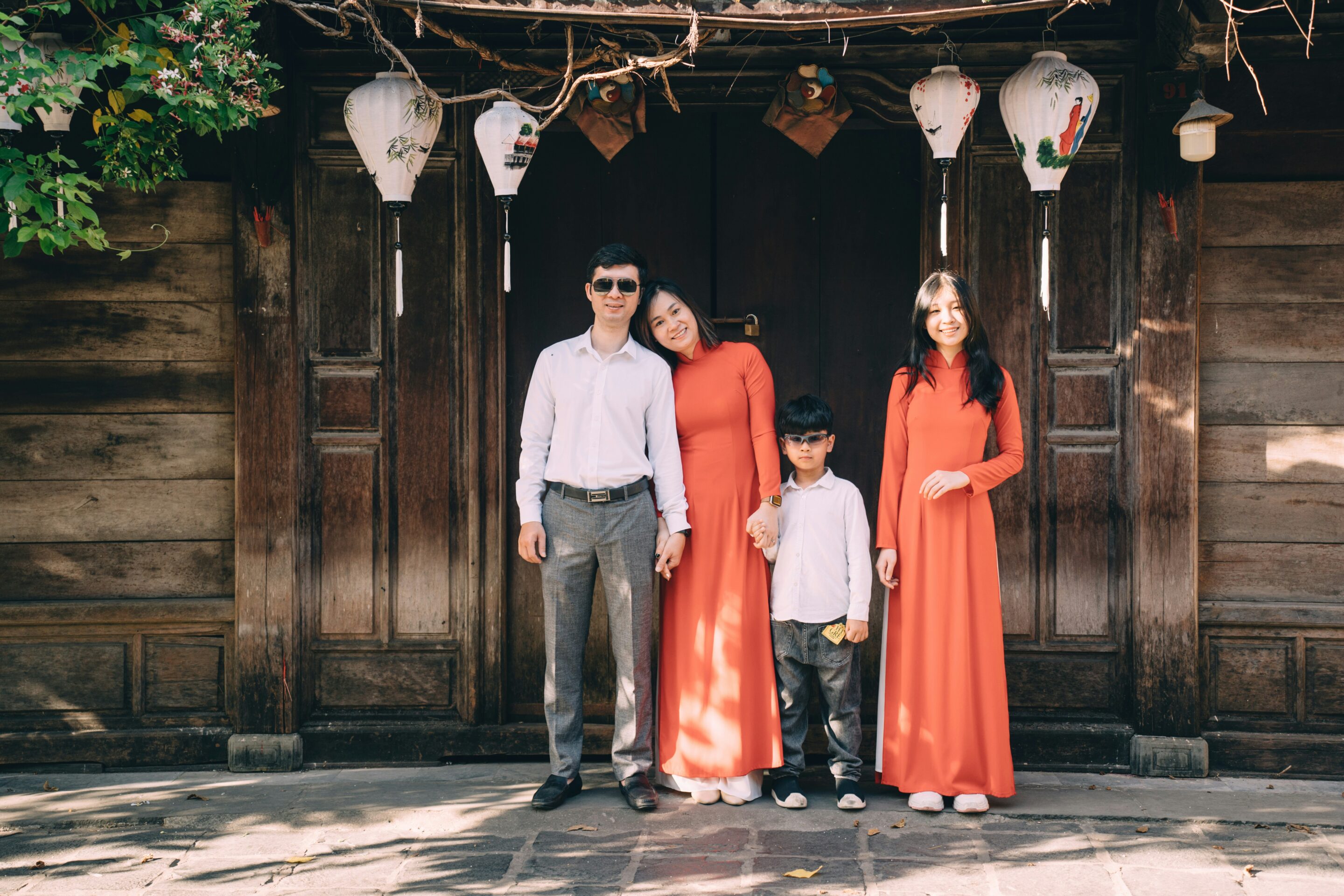 6 Camera Framing Tips For Stunning Family Photos - Emily Underworld