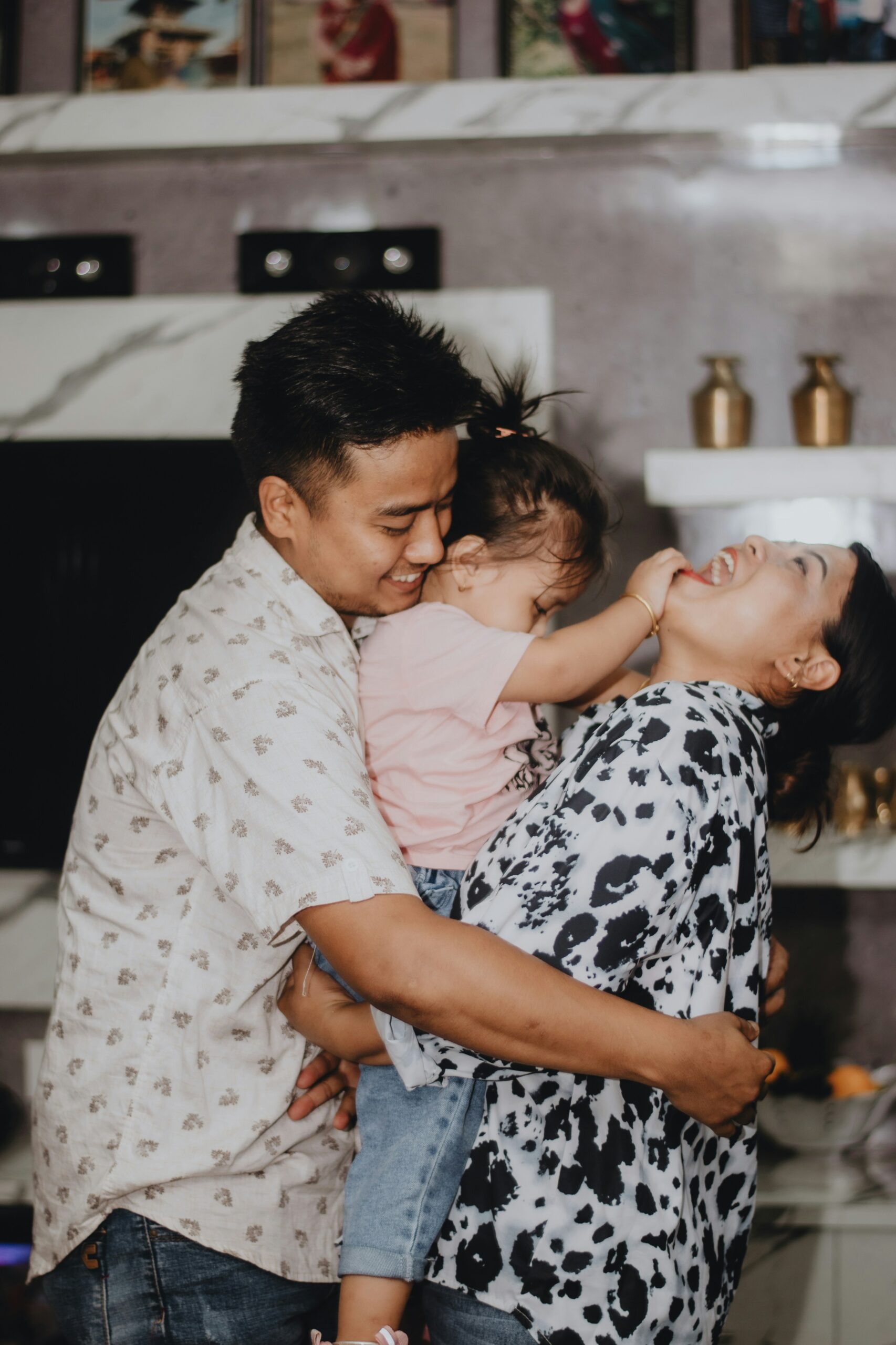 6 Camera Framing Tips For Stunning Family Photos - Emily Underworld